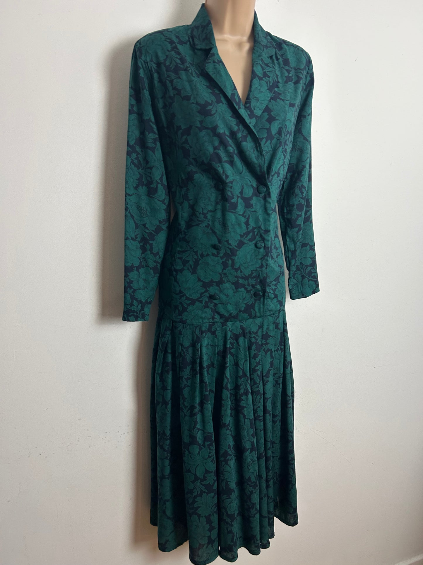 Vintage 1980s LAURA ASHLEY Size 8 (8-10) Black& Dark Green Floral Prin ...